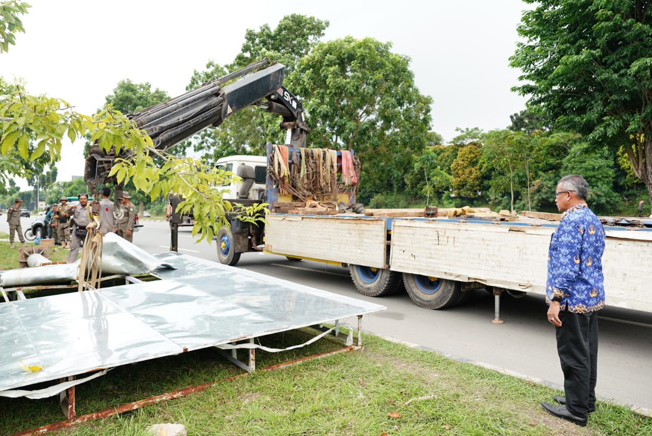 273 Reklame Sudah Dibongkar Tim Task Force – Marwah Kepri